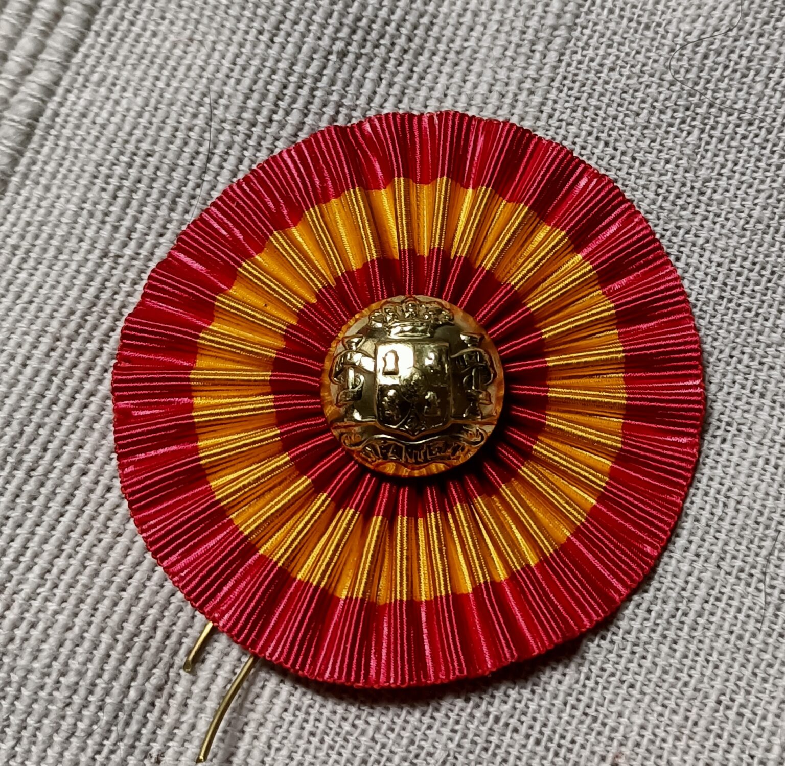 Spanish Cockade 65mm with Infantry brass infantry button - Corps Sutler