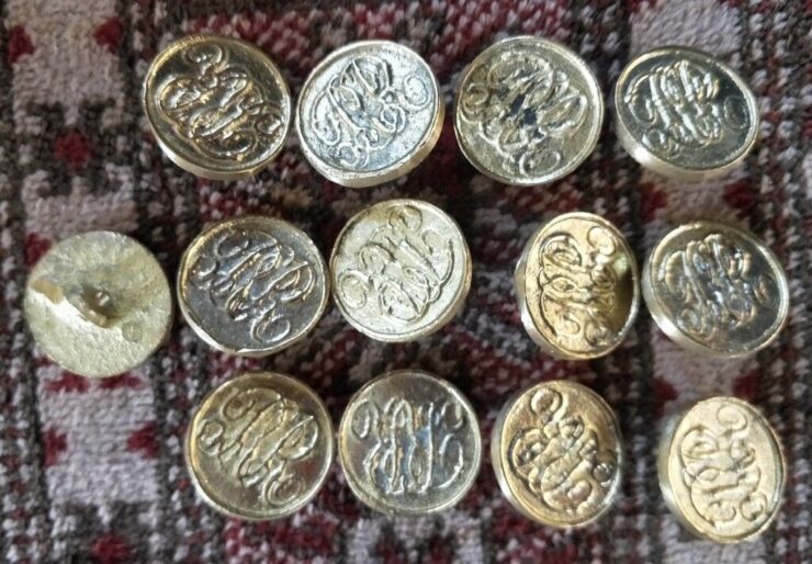 US war of 1812 brass RR rifles buttons 20mm set of 43 - Corps Sutler