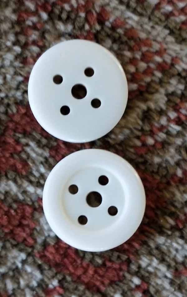 18th/19th century 5 hole horn buttons 16mm white set of 20 - Corps Sutler